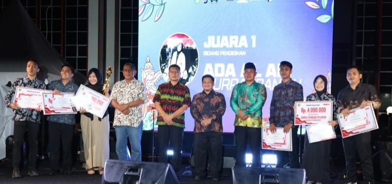 Pemkab Kukar Berikan Penghargaan kepada 64 Pemuda Pemkab Kukar Berikan Penghargaan kepada 64 Pemuda